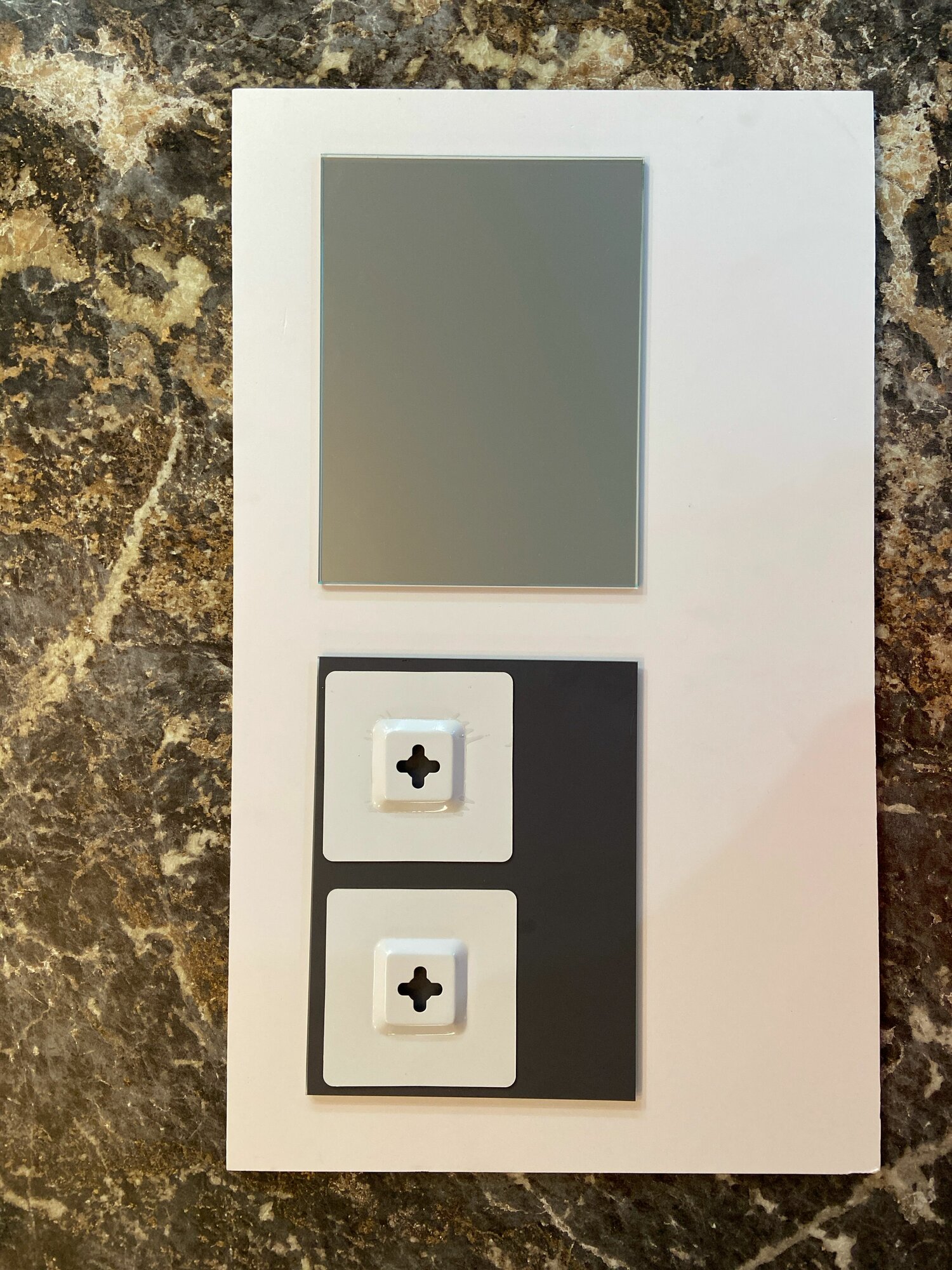 Скрытое крепление для зеркал, картин, фоторамок, 90х90 мм, цвет белый