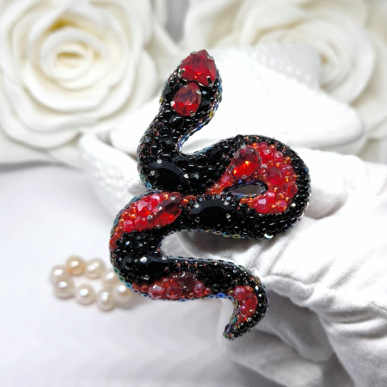 Брошь, стекло, кристалл