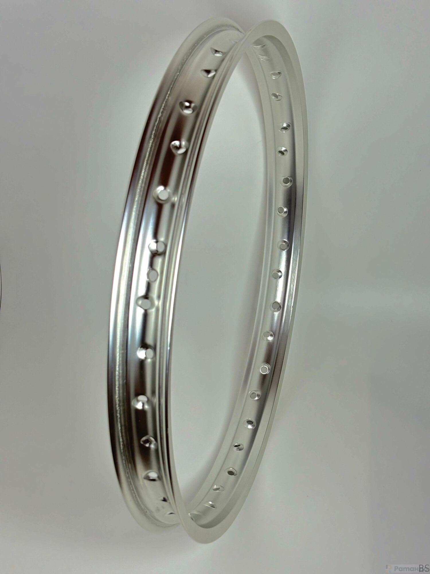 Обод передний 1,85x19 для мотоцикла