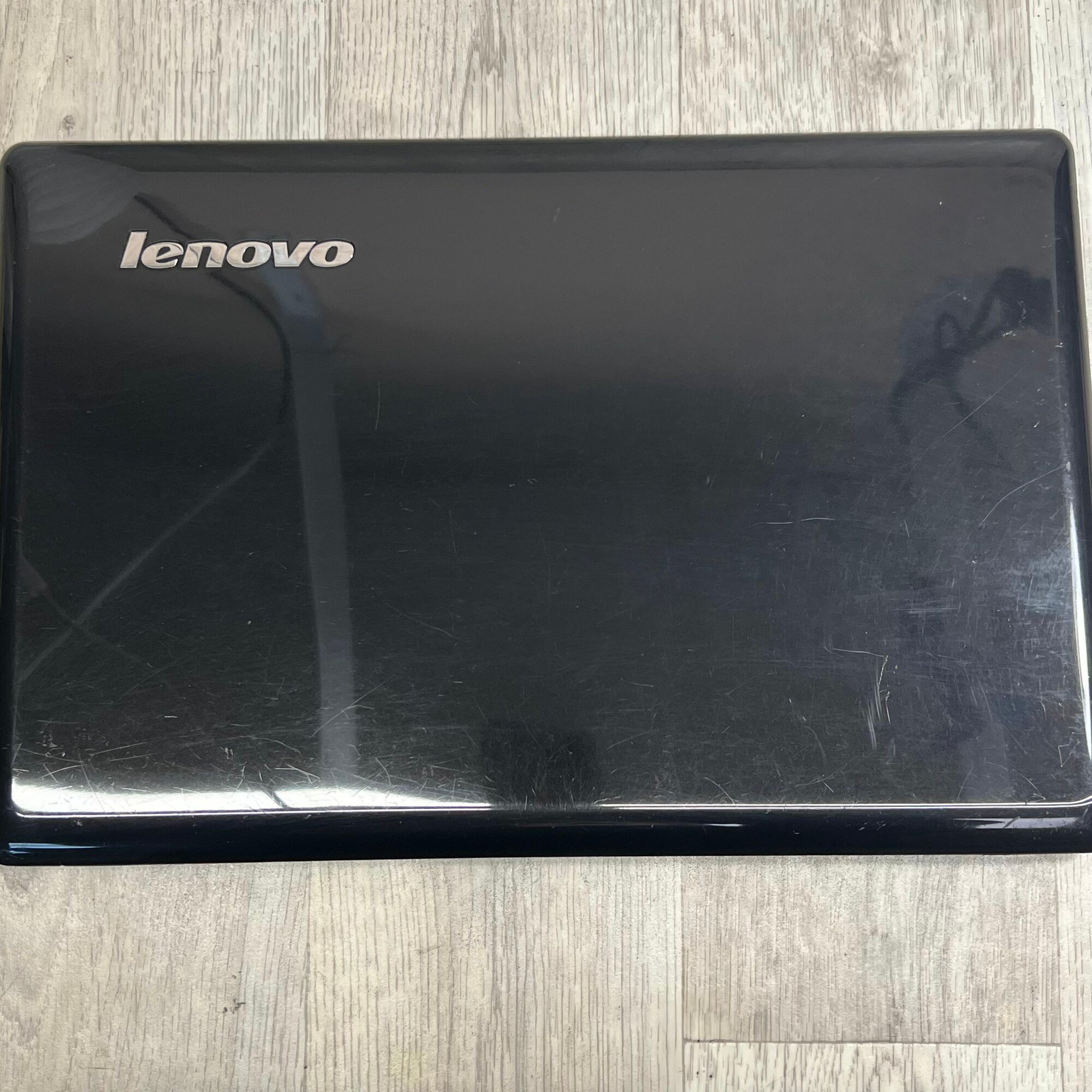 Крышка матрицы Lenovo IdeaPad Z560/Z565