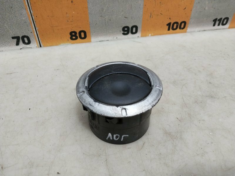 Б/У Дефлектор воздушный Renault Logan 1 472797 RENAULT арт. 8200464605