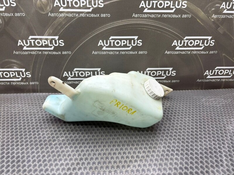 Бачок стеклоомывателя