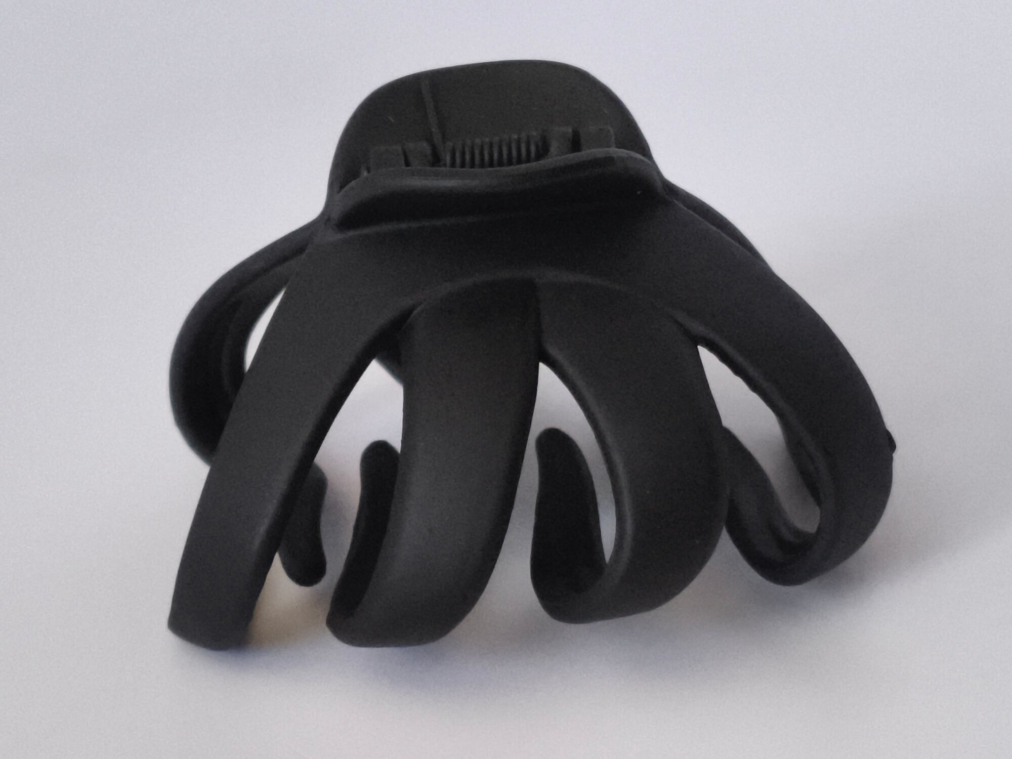 Заколка краб для волос большой объемный, 7.5 см, черный матовый