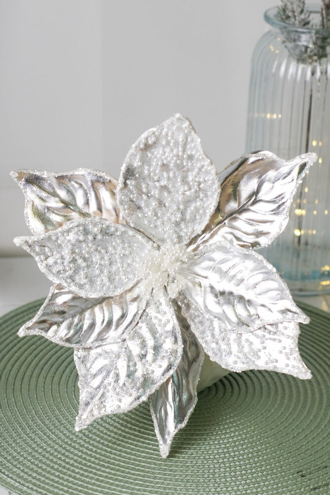 Искусственный цветок пуансеттия 'серебро рождества' на клипсе, текстиль, 27 см, Christmas Deluxe 13510