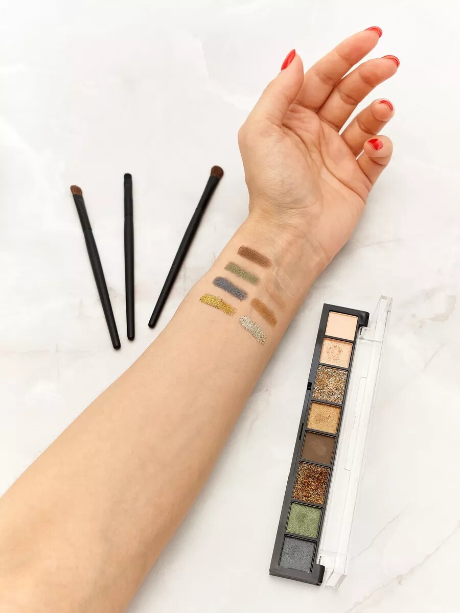 Тени для век Silvana 3D Eyeshadow №05, 8 цветов, кремовая текстура
