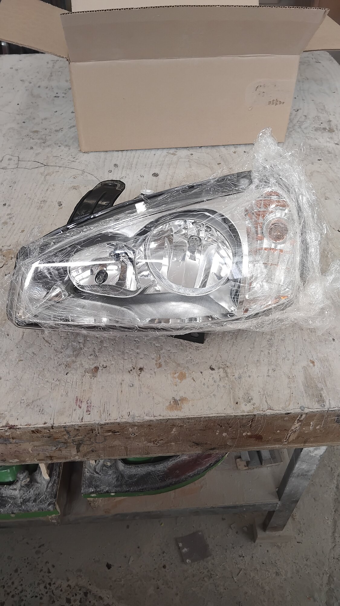 Фара блок-фара ML218 для LADA Kalina, передняя левая, аналогия Бош