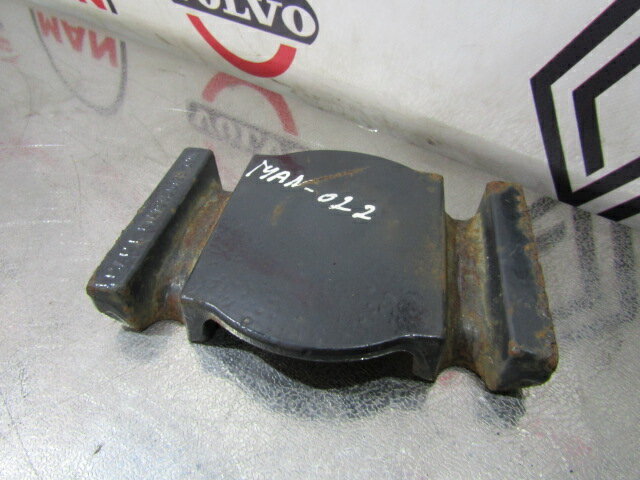 Проставка передней рессоры под стремянки MAN TGA, TGS, TGX