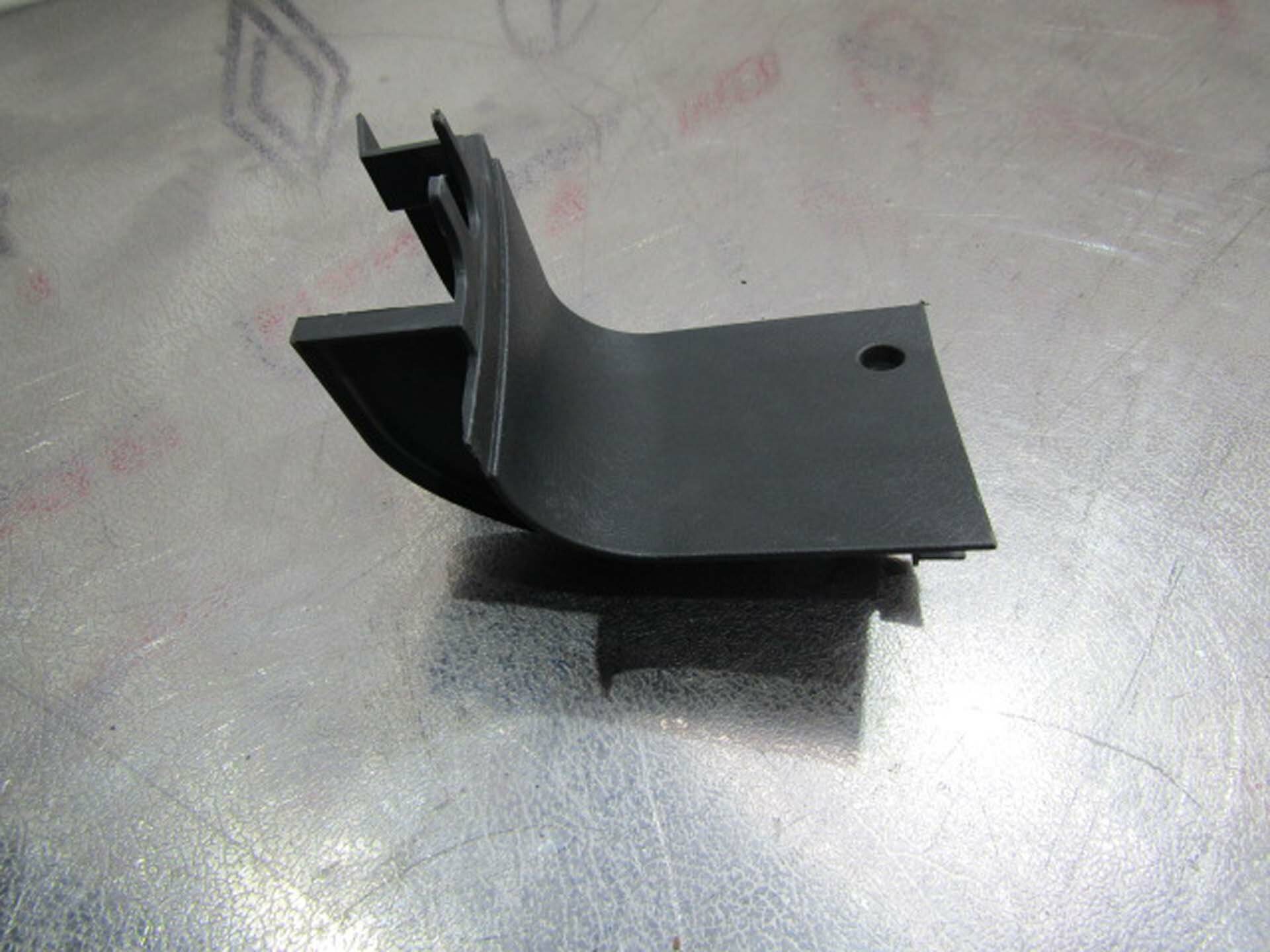 Накладка задней стенки верхняя угловая левая MAN TGS, TGM, TGL, TGA, TGX