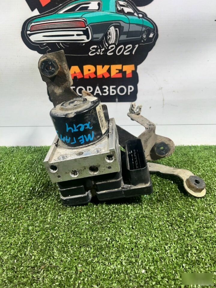 Блок ABS Renault Megane 3 2008-2014