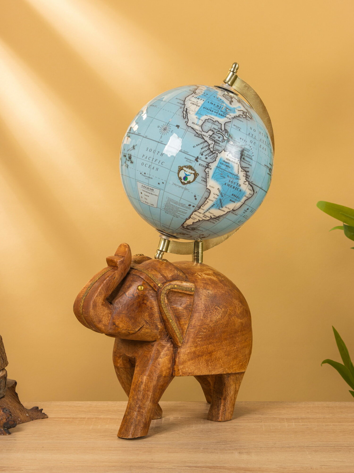Глобус сувенирный, 25x16x36 см, подставка дерево, особенности глобусов: без особенностей