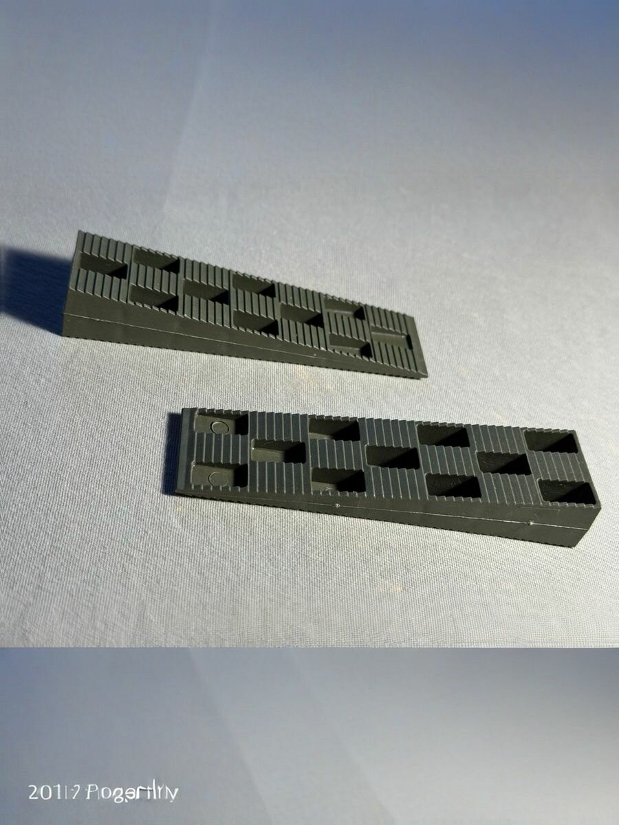 Монтажные клинья , ПВХ, для установки окон и подоконников, серые, 10 шт.