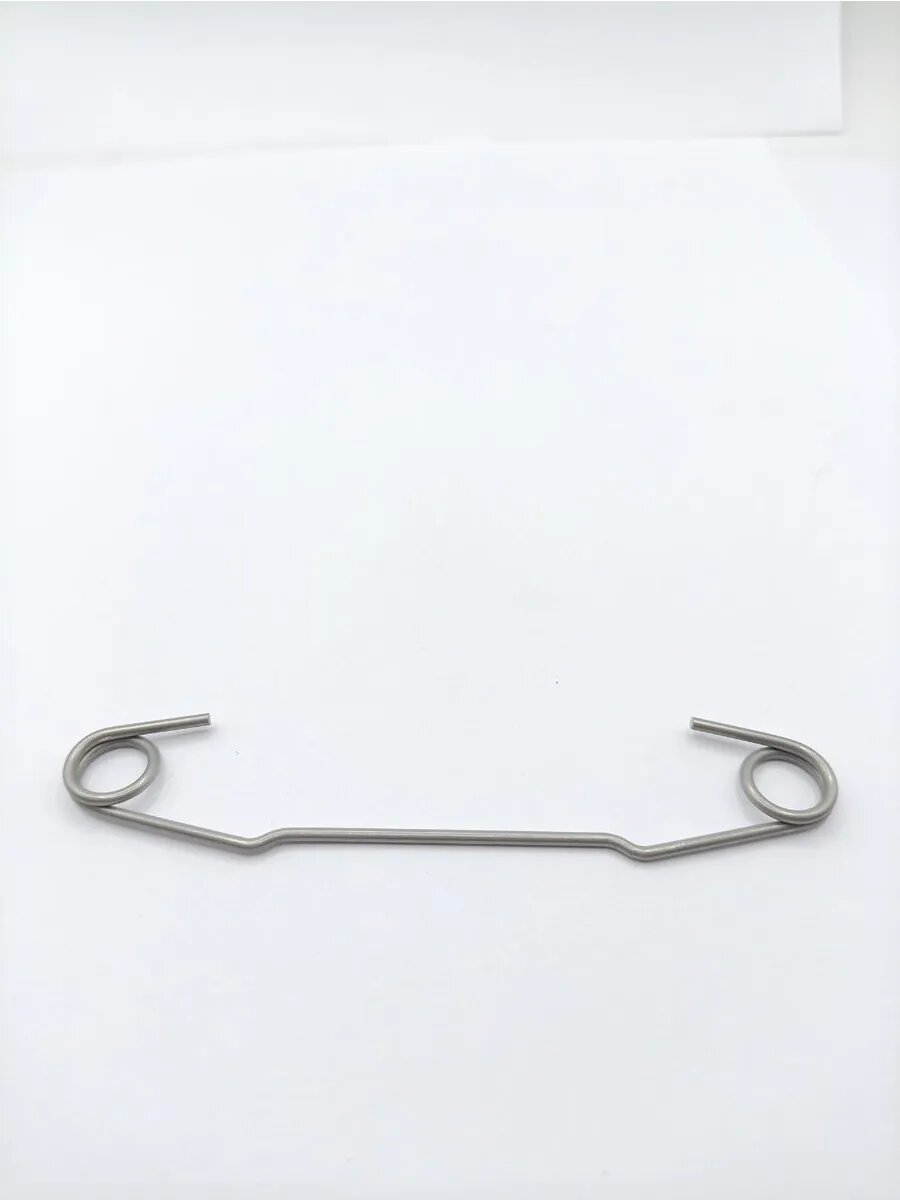 Петля лючка бензобака