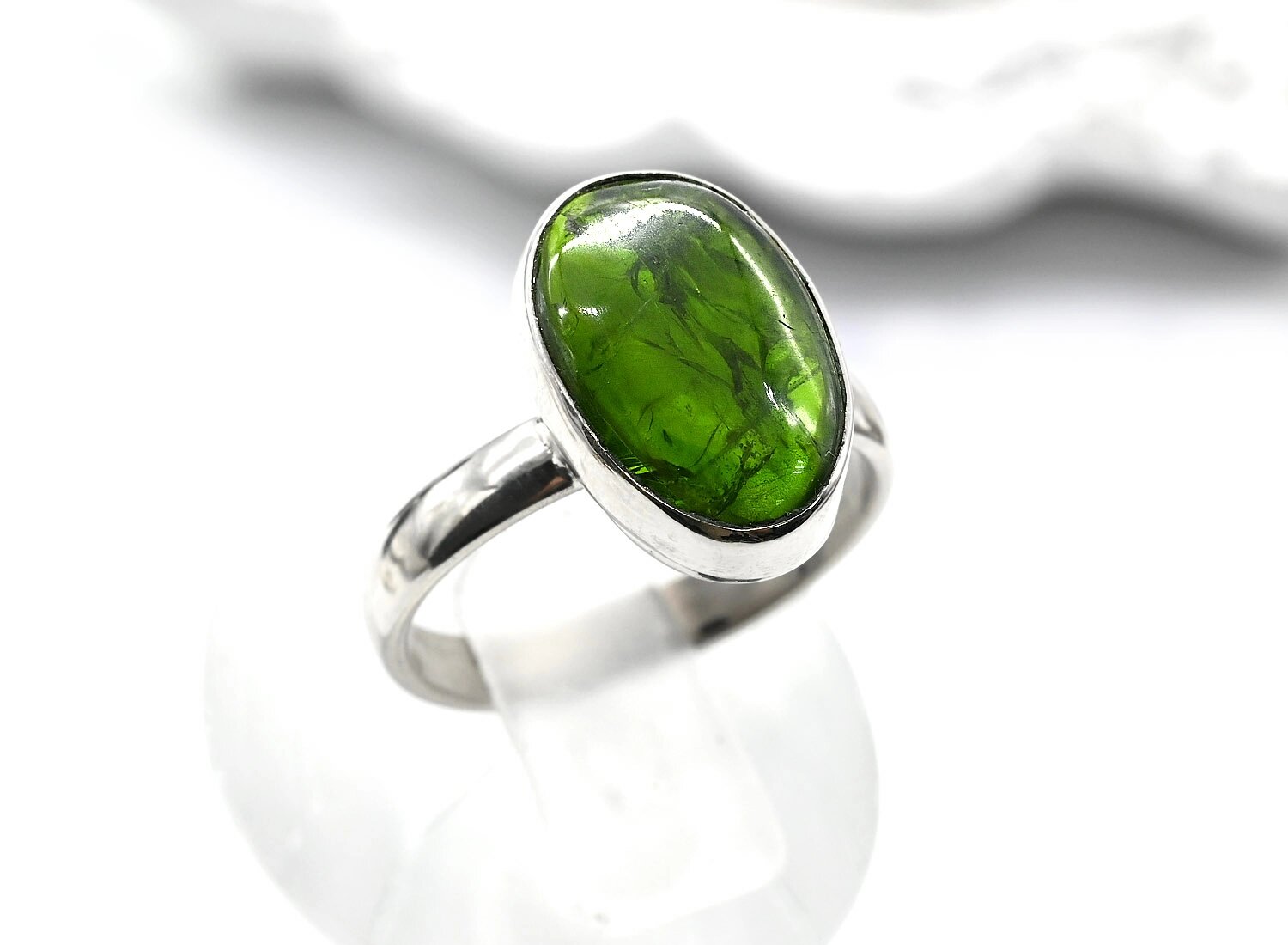 Кольцо, хромдиопсид