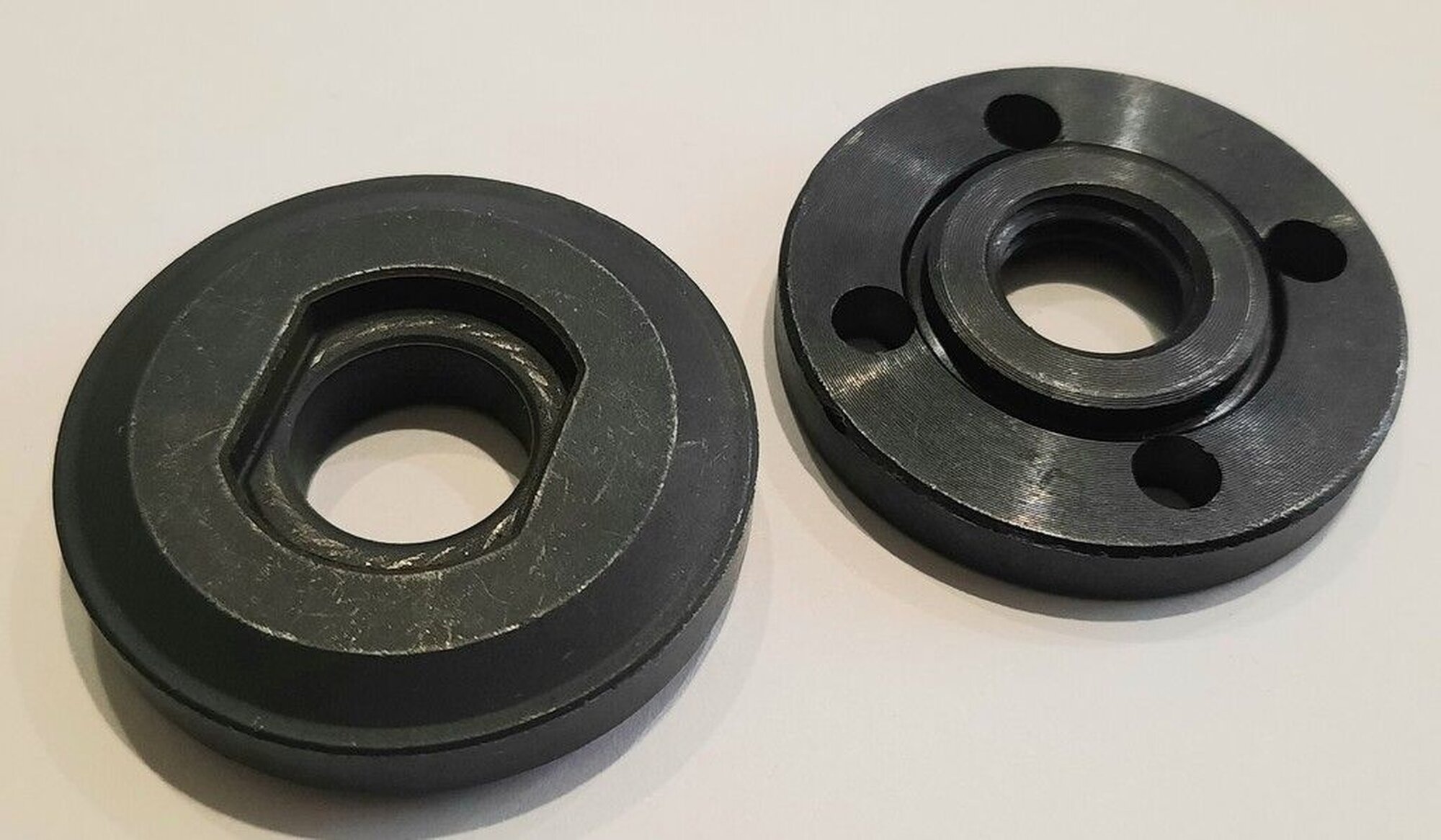 Фланец опорный 16 мм с гайкой М14 для болгарки Интерскол УШМ-125/1100Э, 115/1200М, 125/1000