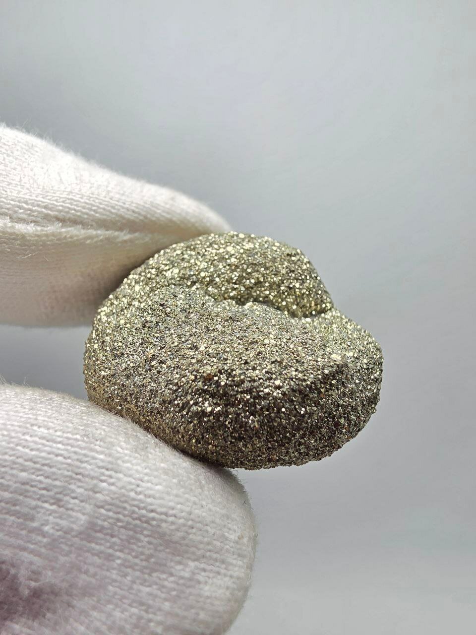 Пирит 28 мм, 32 г.