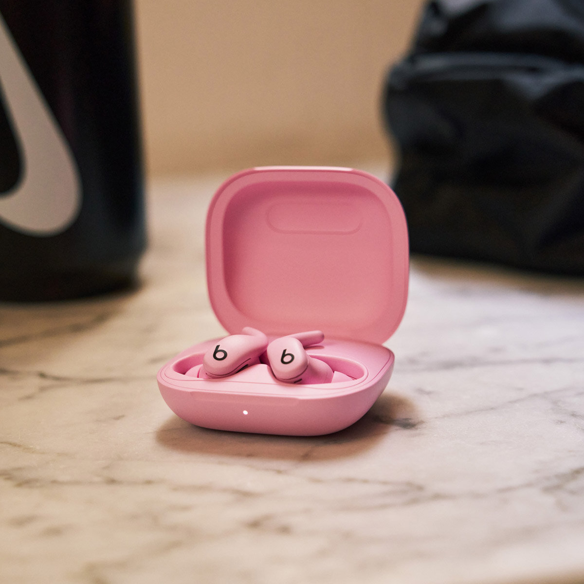 Наушники беспроводные Beats Powerbeats Fit Pink, с креплением на ухе, IPX4, шумоподавление, розовые