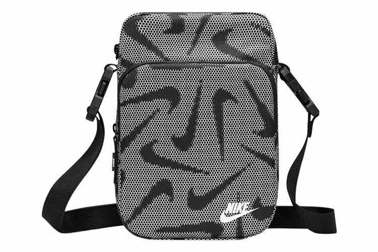 Сумка Nike черная и белая Regular