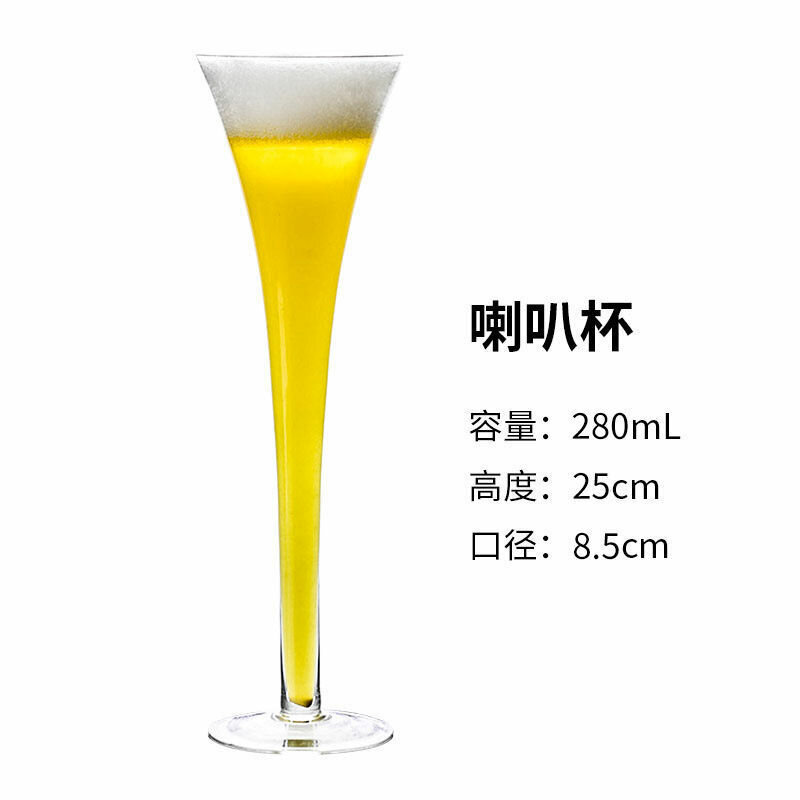 Набор стеклянных бокалов для коктейлей, бокалов для мартини, бокалов на ножке, бокалов для шампанского.