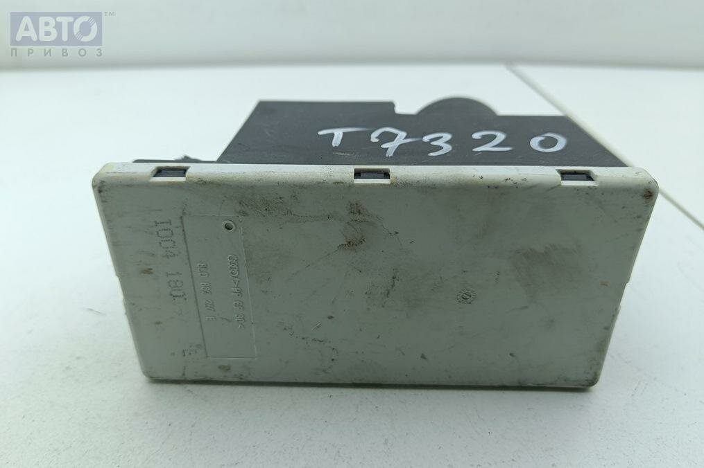 Компрессор центрального замка Audi A4 B5 (1994-2001)