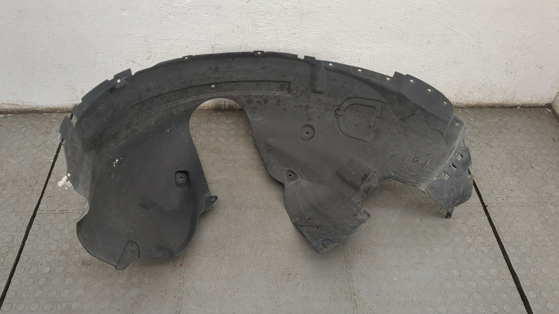 Защита арок (подкрылок) правая передняя Ford Explorer Б/У