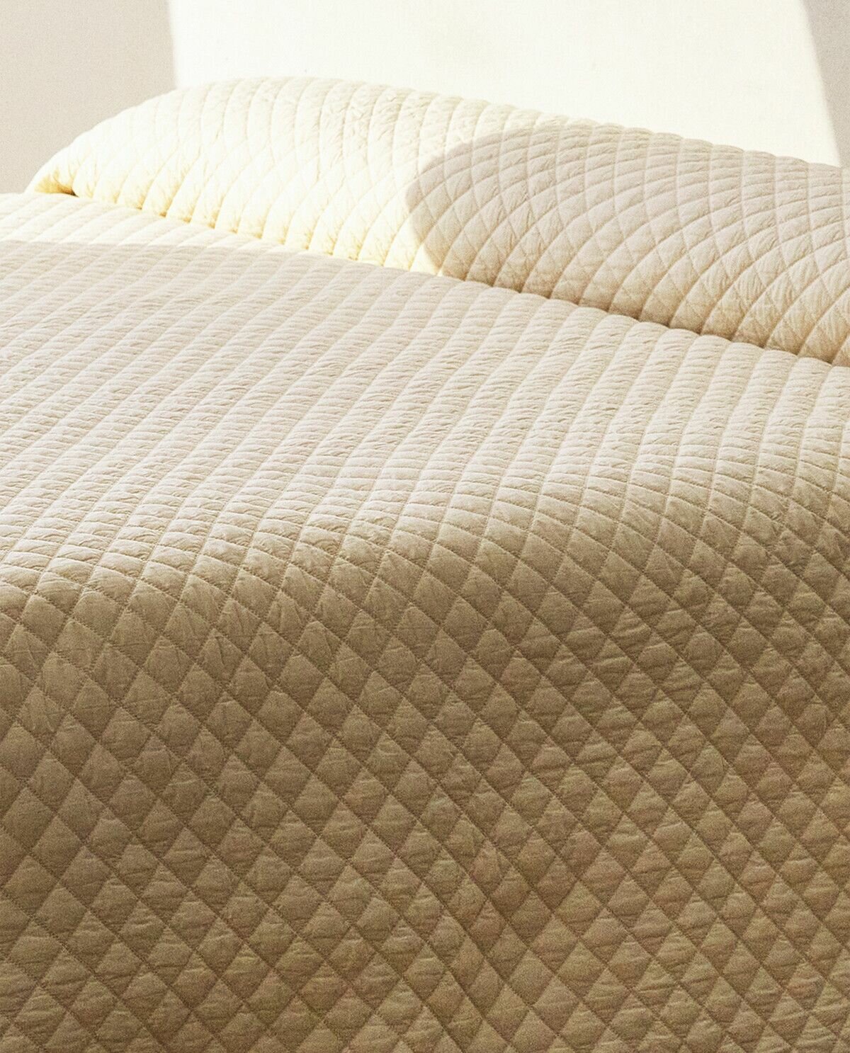 Стеганое Стеганое Одеяло С Бриллиантами Бежевый king (270 x 280 cm), ZARA HOME, 0147/005-1