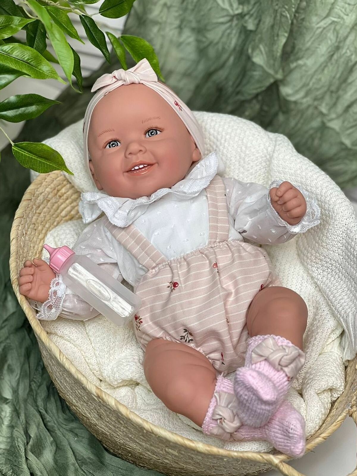 Кукла Manolo Dolls мягконабивная Diana 47 см