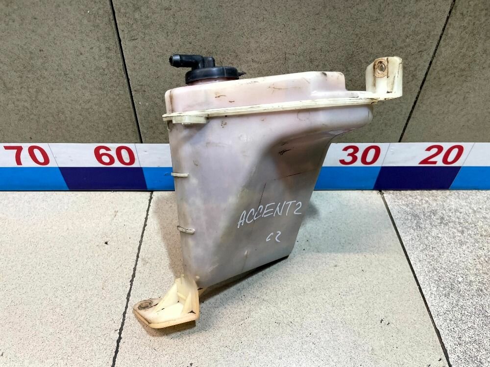 Бачок расширительный Hyundai Accent II 2543125100