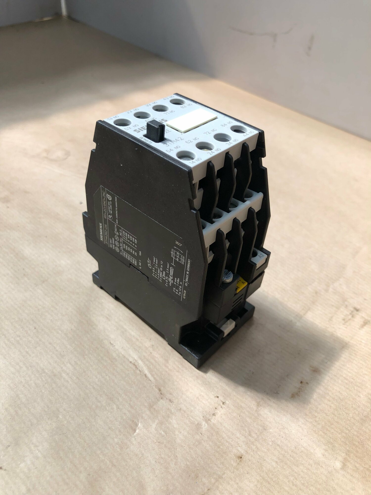 Контактор SIEMENS 3TH4262-0A