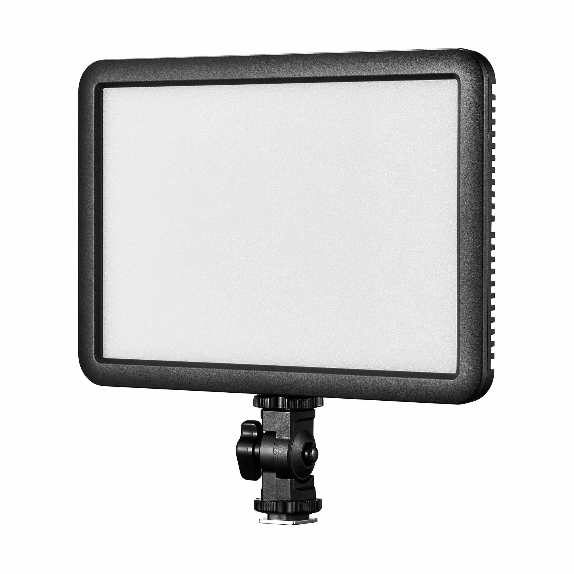 Godox LDP18Bi – компактный и яркий LED-осветитель