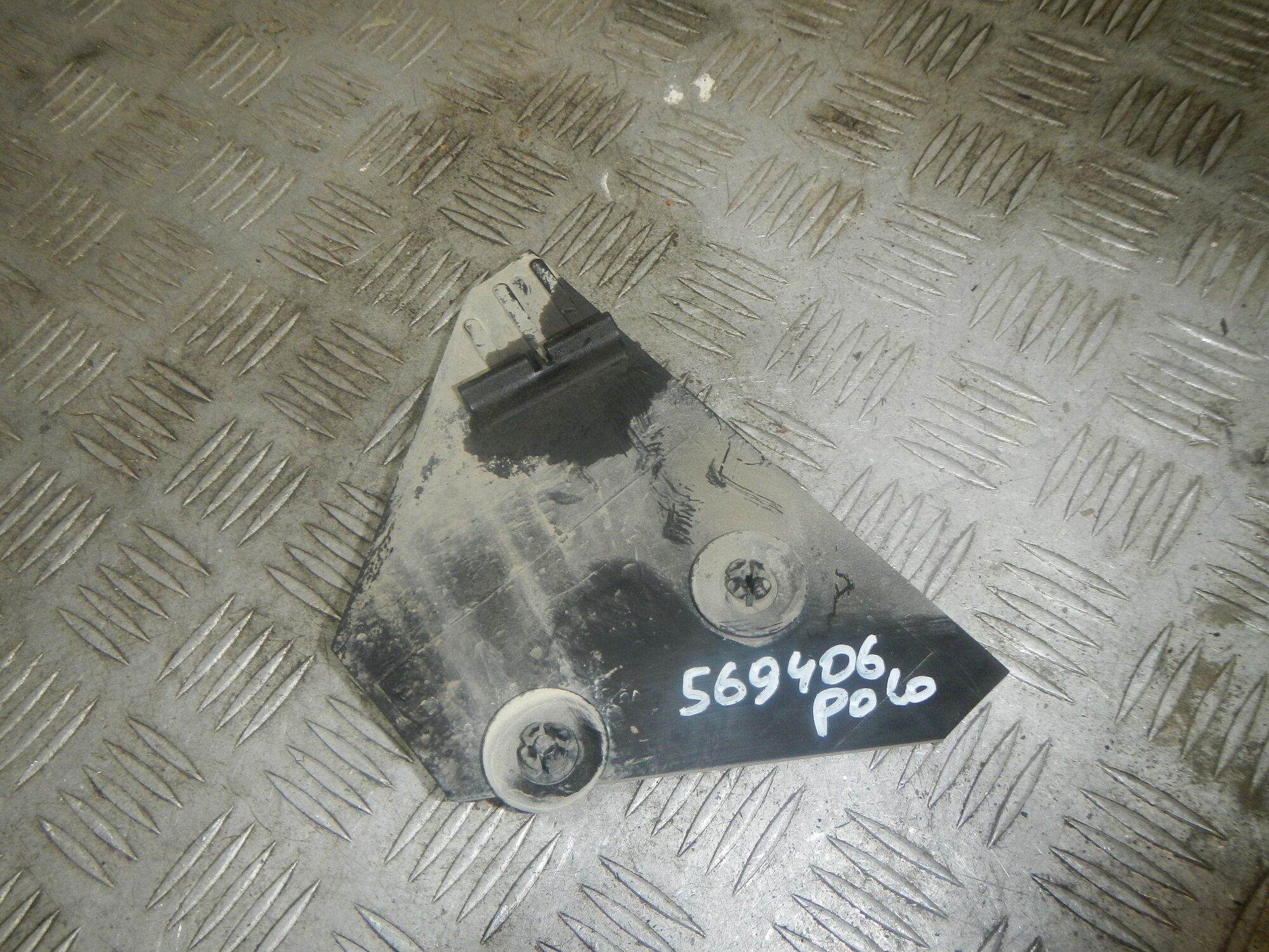 Б/У Кронштейн блока управления двигателем, Volkswagen (Фольксваген)-POLO (SED RUS) (11-) VOLKSWAGEN POLO (Sed RUS) (11-) ...