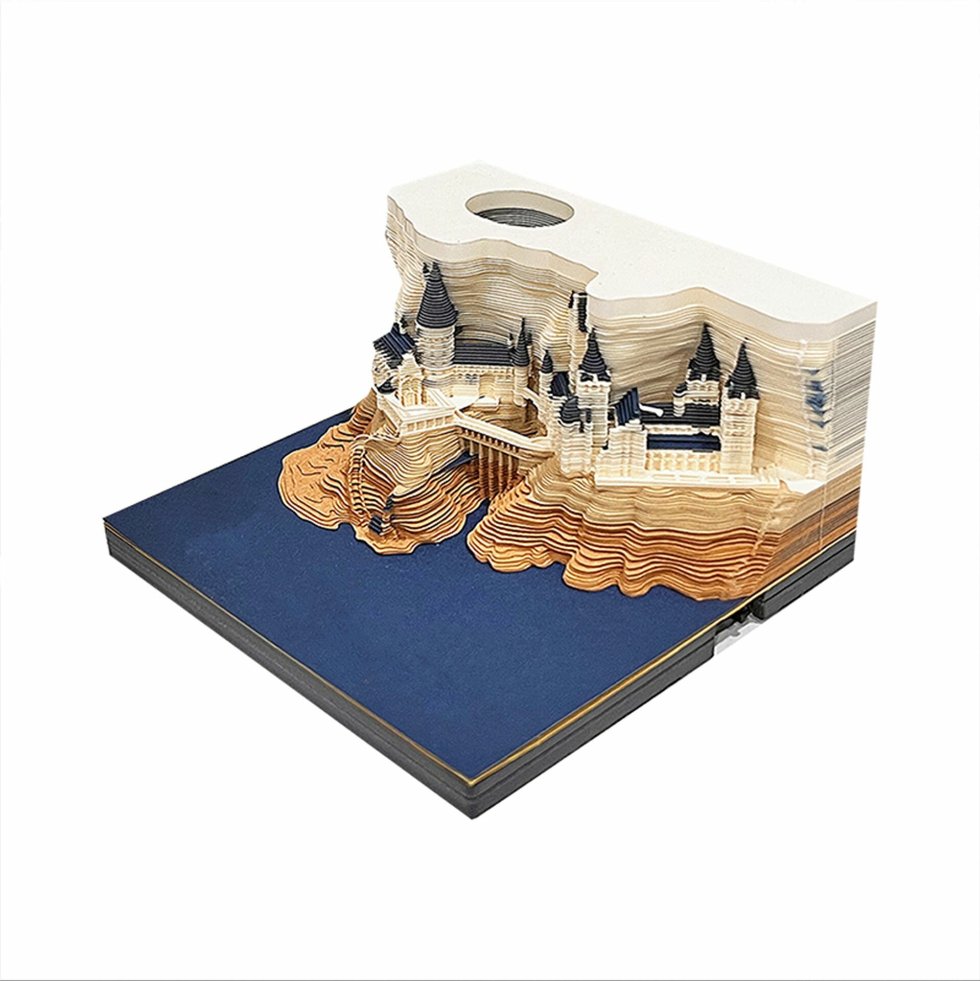 Календарь на 2025 год с отрывными 3D страницами - Замок Гарри Поттера.