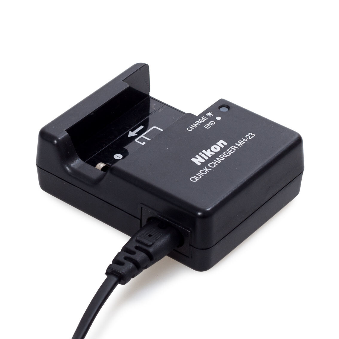 Зарядное устройство NIKON MH-23 для аккумулятора Nikon EN-EL9E, Fujifilm NP-140