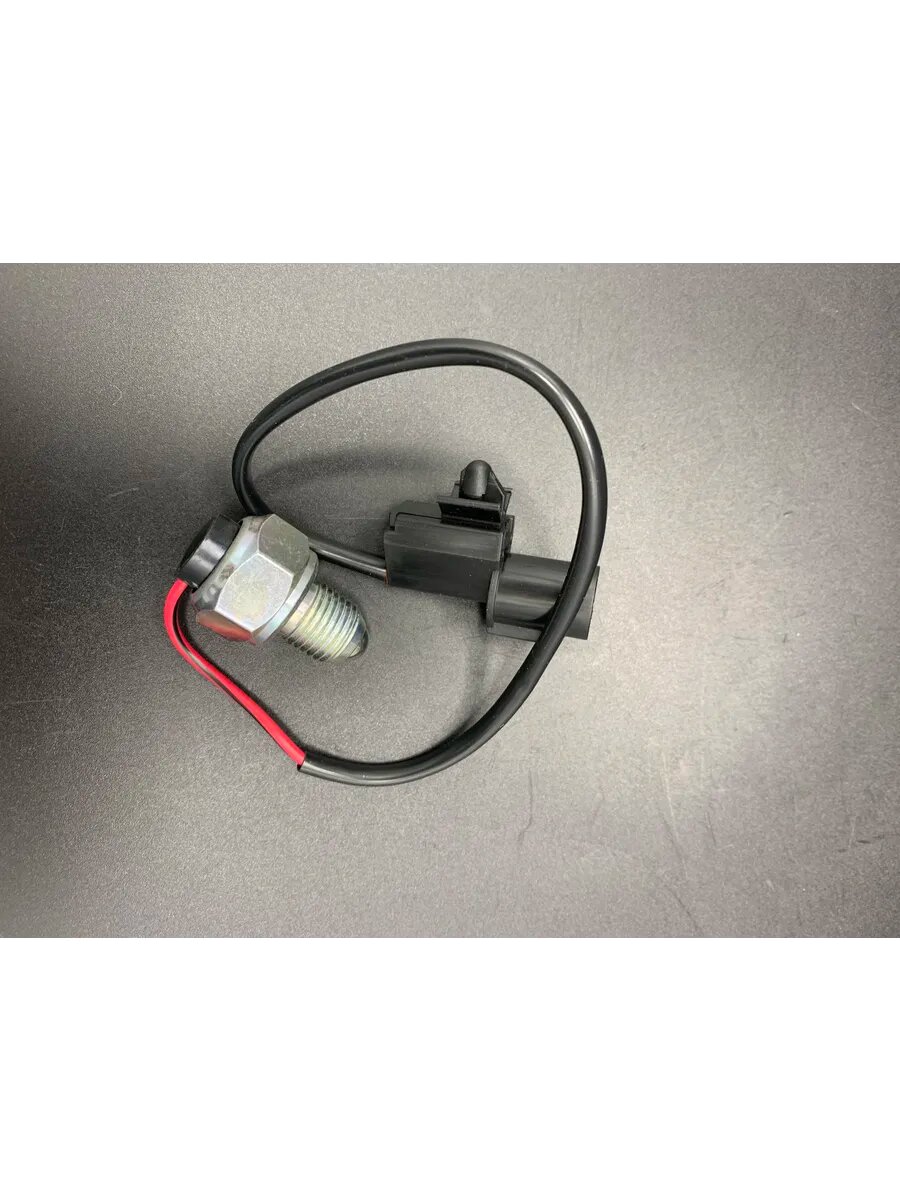 Датчик включения раздатки, 4WD Новое