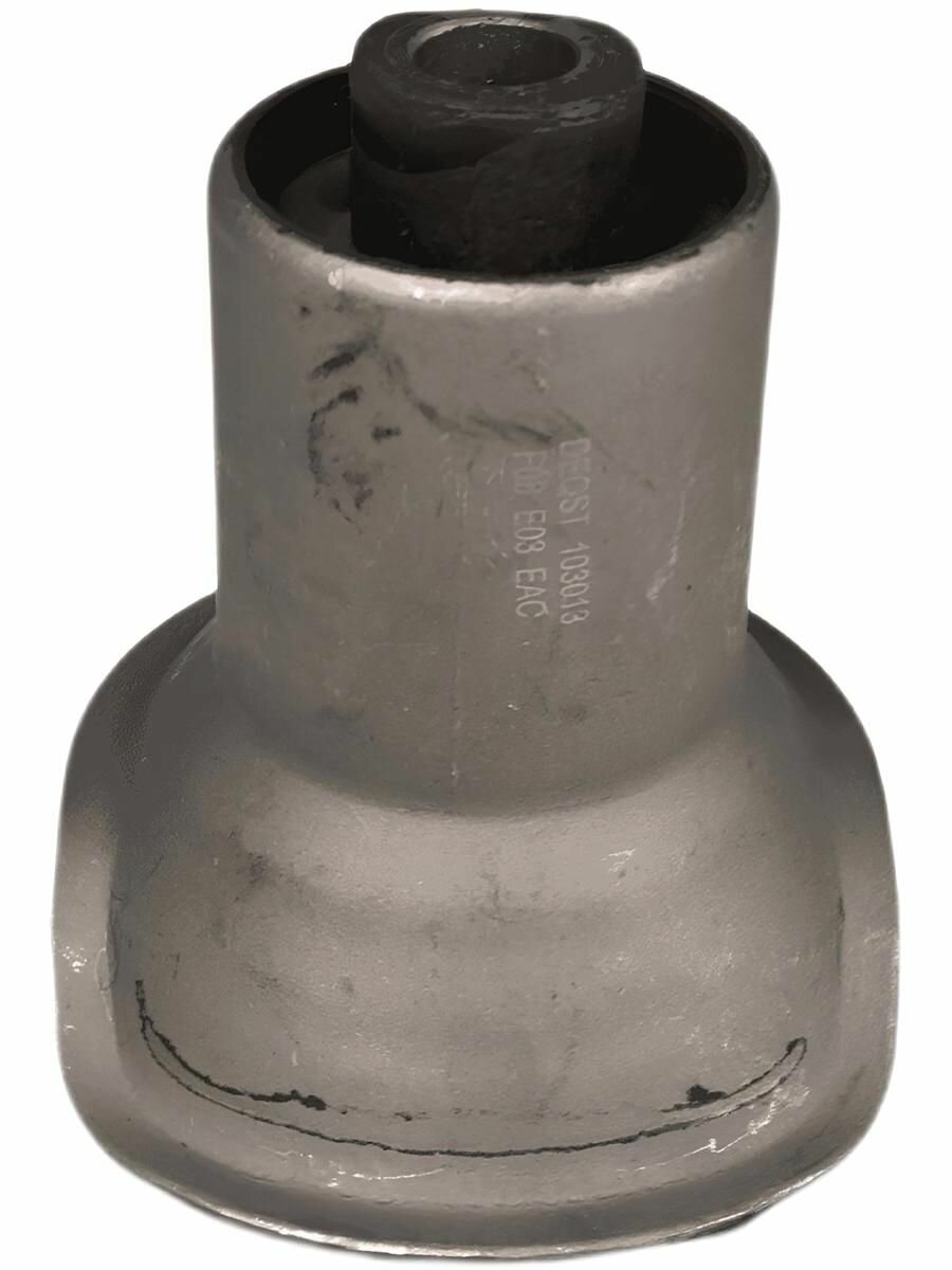 Сайлентблок балки Deqst 103013 задний Chery Amulet, Bonus, VERY, VW Golf II