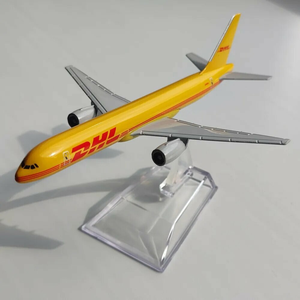 Модель самолета DHL – игрушковая детальная 24 см | подарок для авиаманатов, декор детской комнаты и офиса