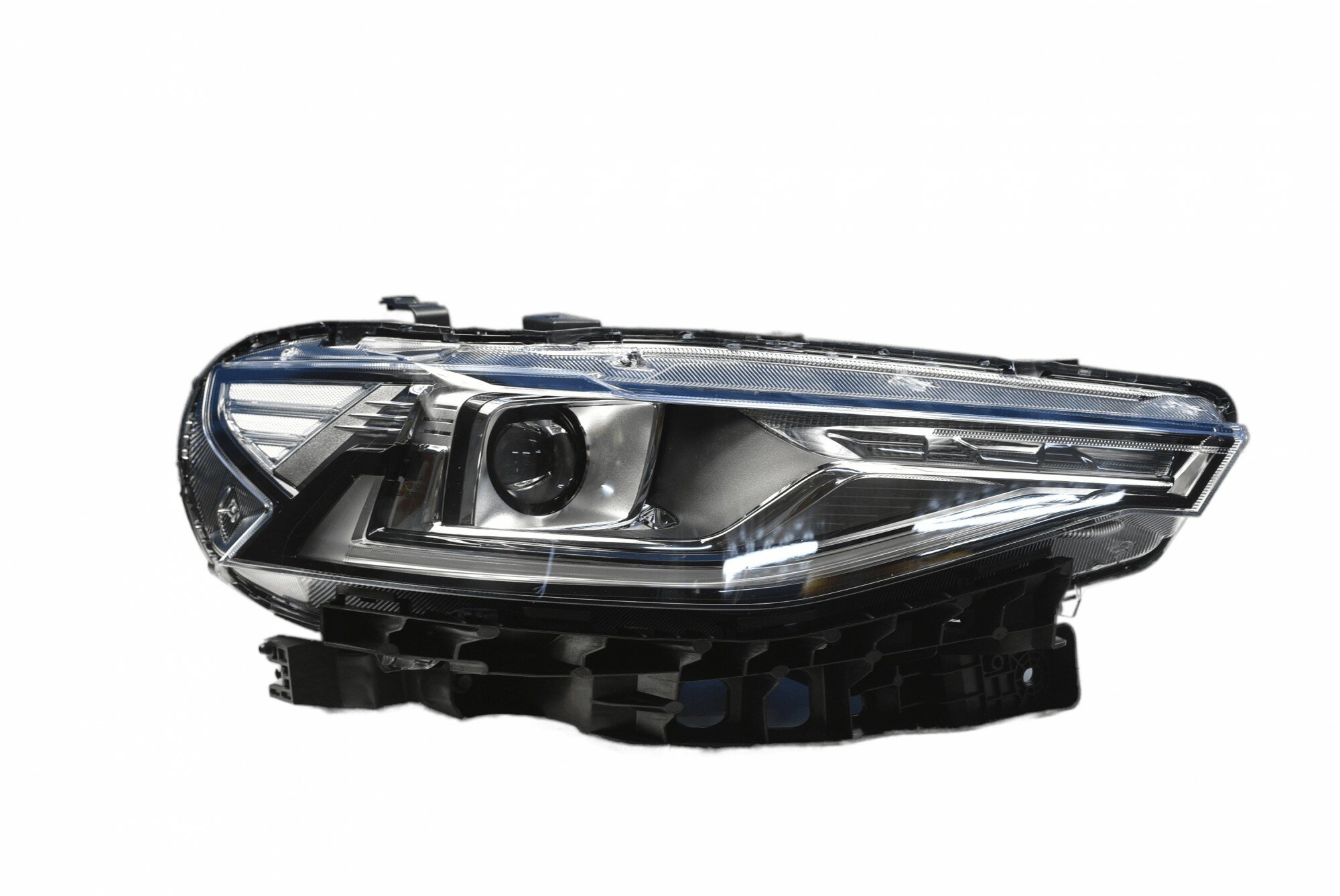 Фара головного света правая в сборе Haval F7