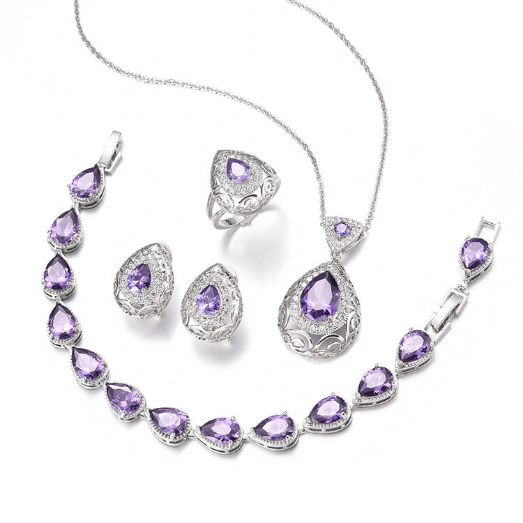 Комплект бижутерии: серьги, колье, браслет, циркон