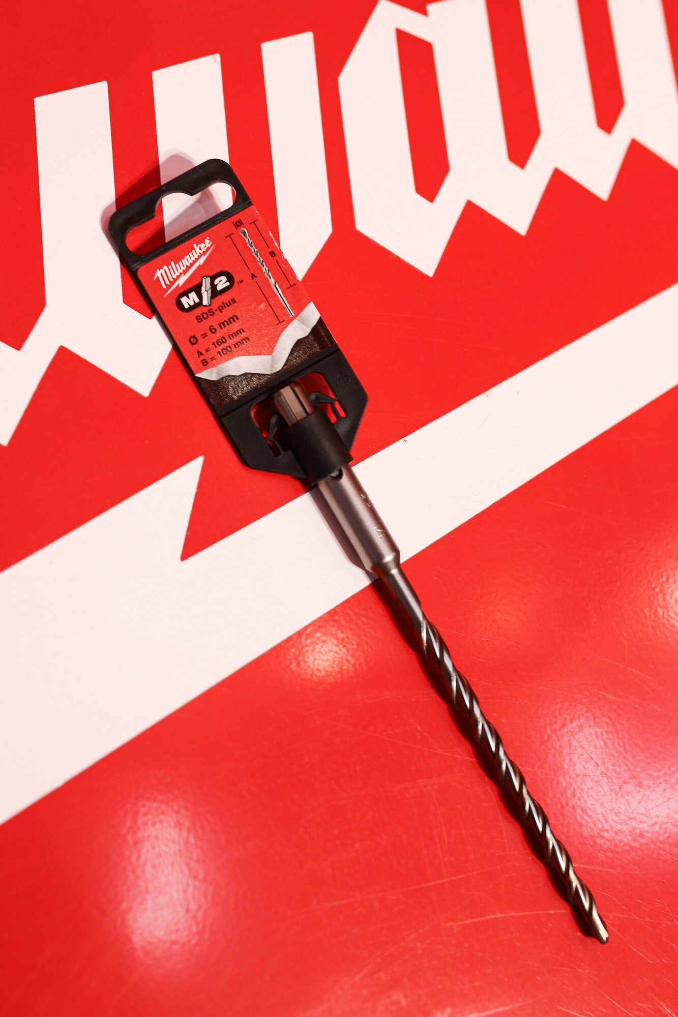 Бур Milwaukee SDS-Plus M2 6мм -3  острых дополнительных резца