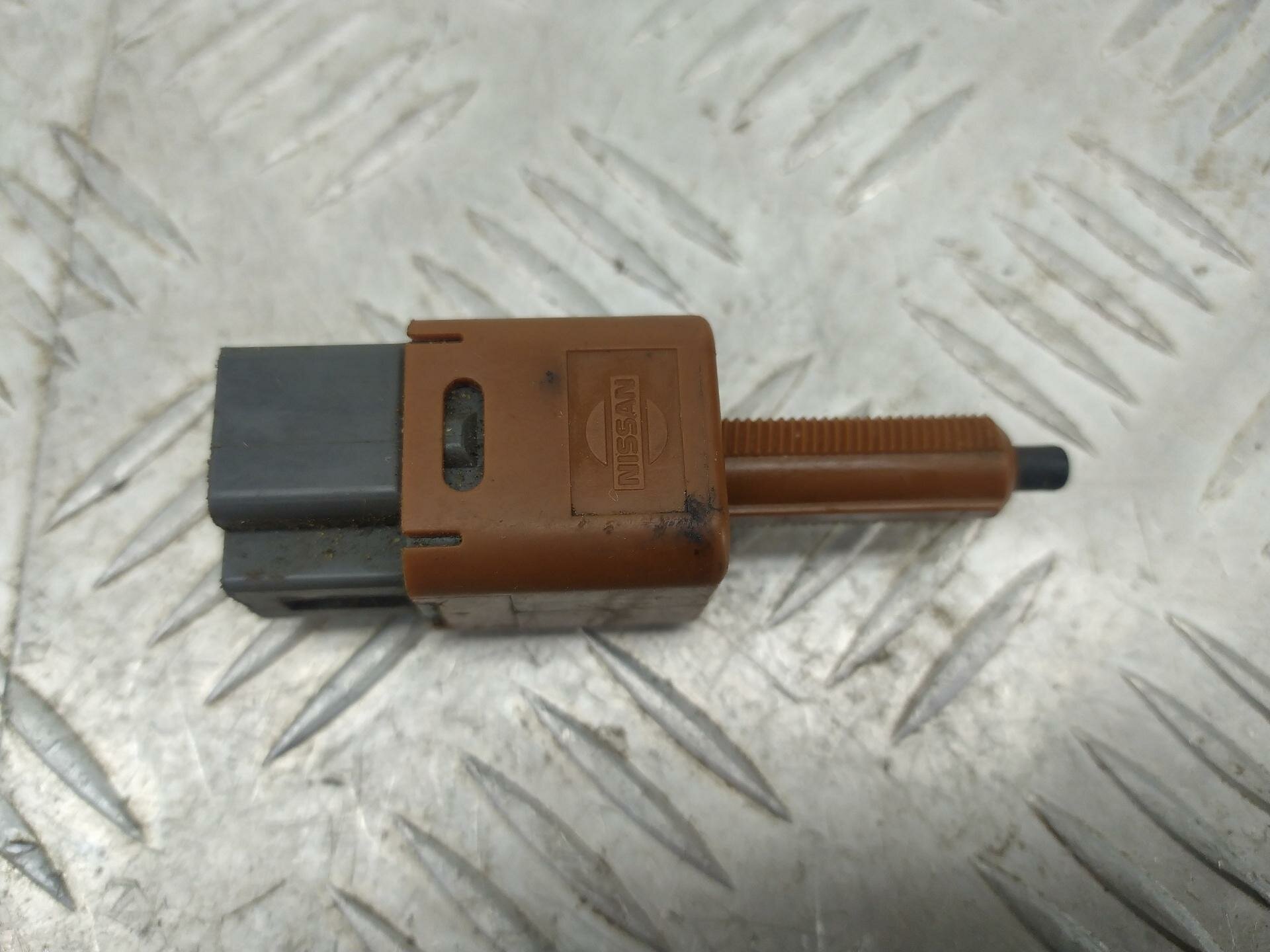 Датчик педали тормоза (лягушка) Nissan Qashqai J10 (2006 - 2010)