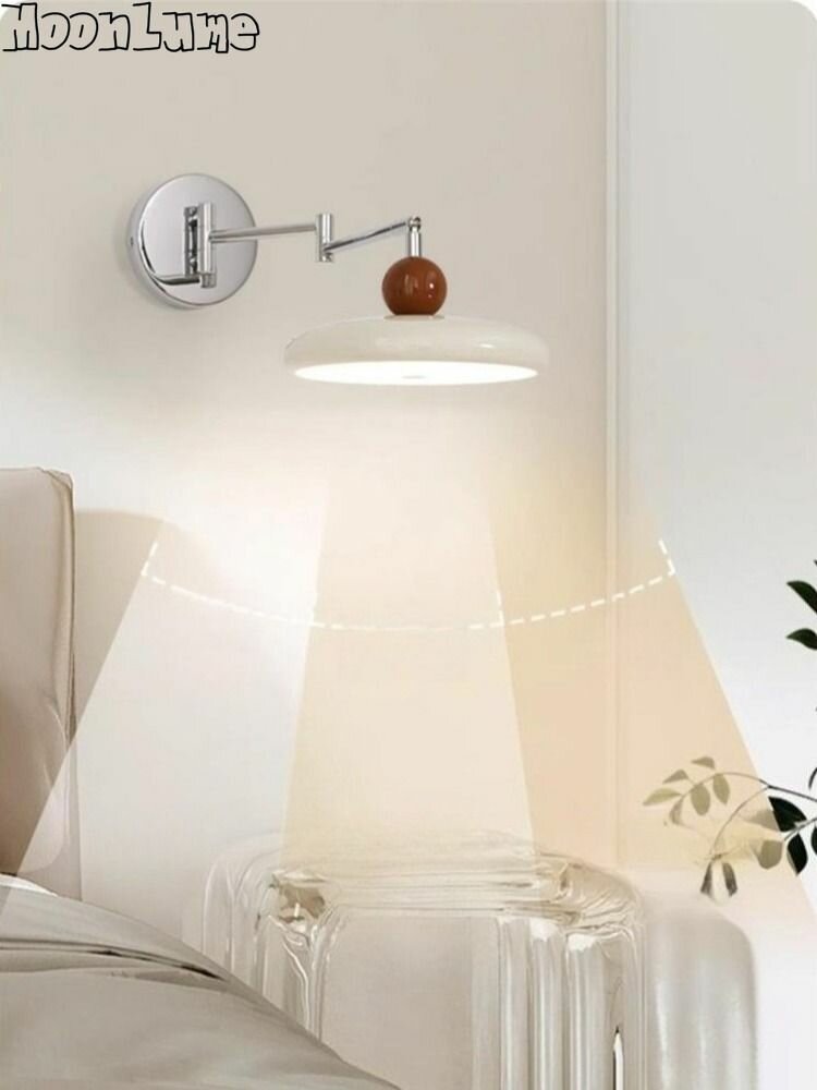 Кремовый винтажный французский настенный светильник