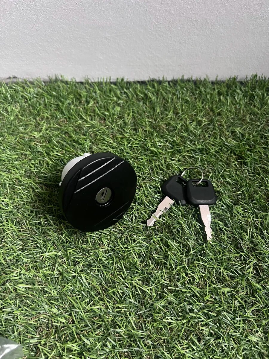 Крышка бензобака с ключами 4411620 Ford Transit MK6 MK7