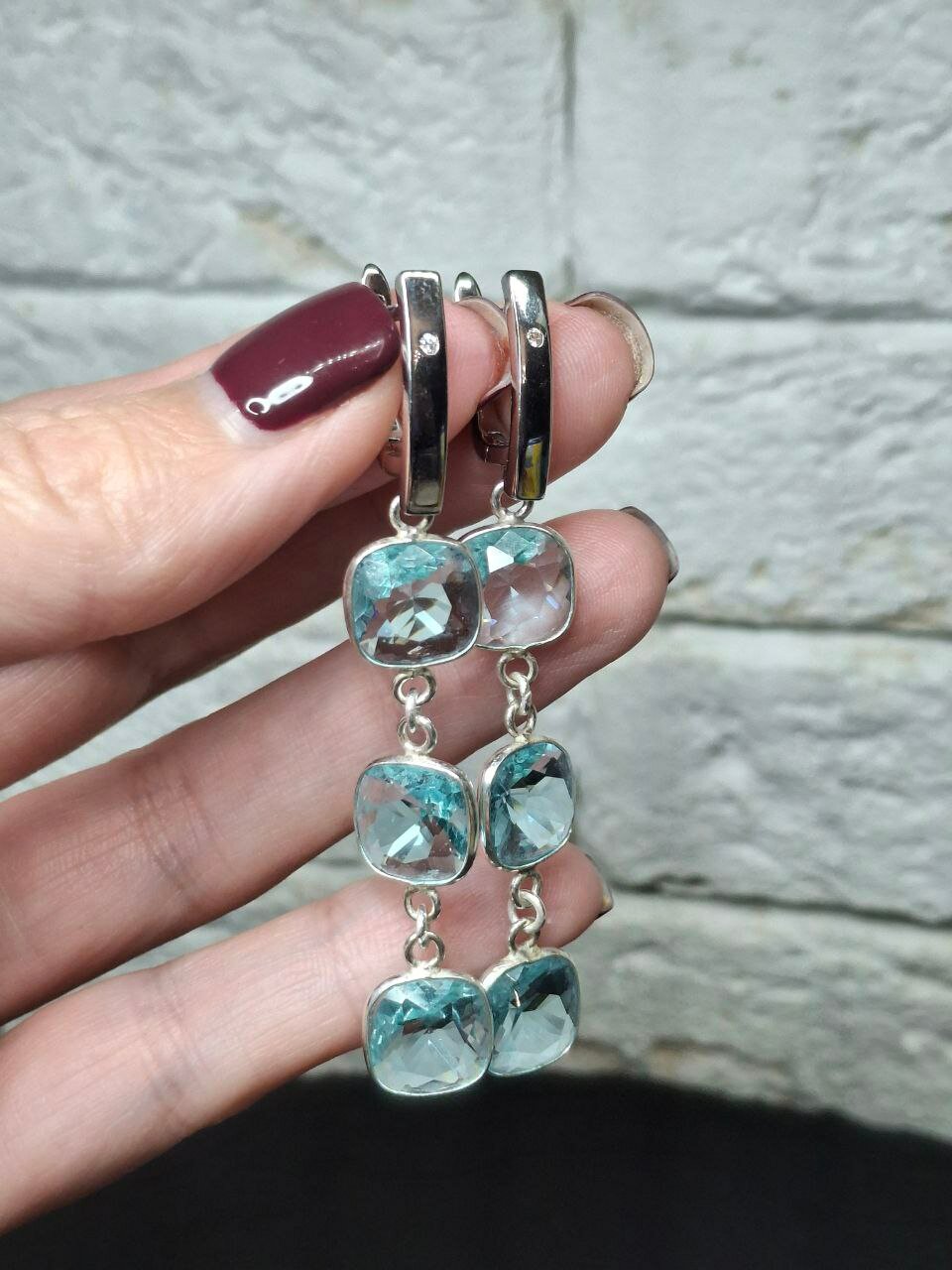 Серьги с подвесками, топаз, фианит