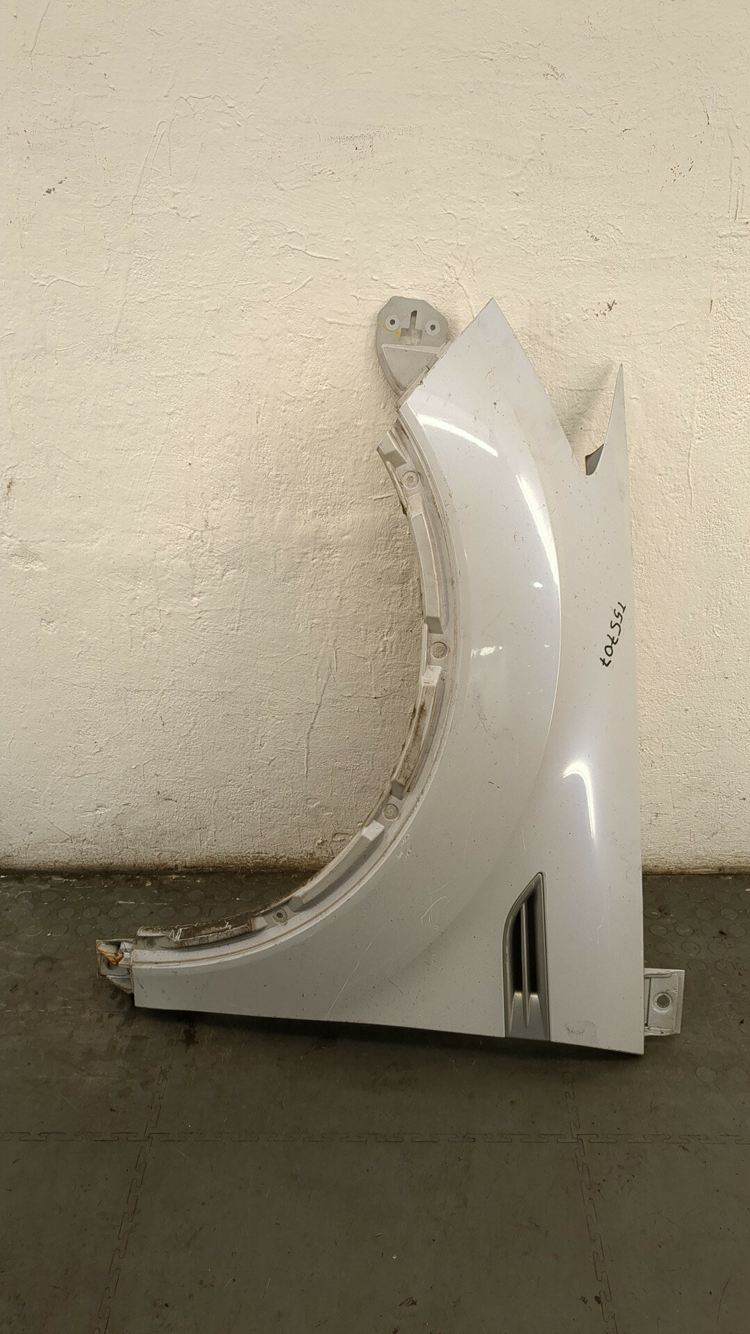 Крыло левое переднее Ford Kuga Б/У