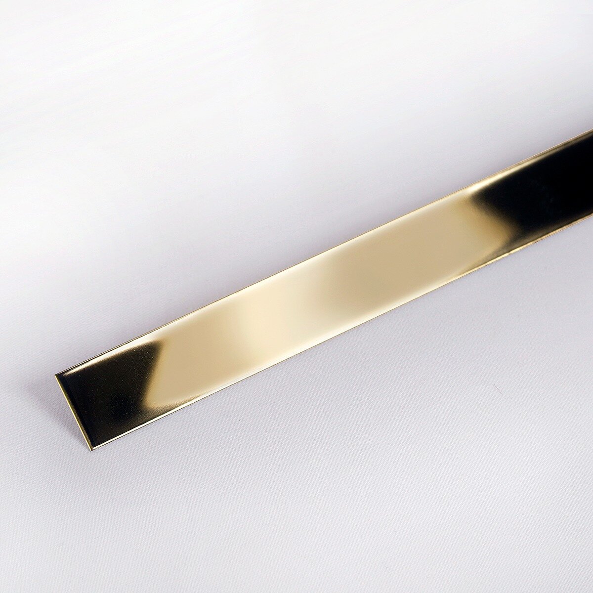 Полоса металлическая декоративная из нержавеющей стали, под золото/латунь, полировка, 20*1500 мм, P-1