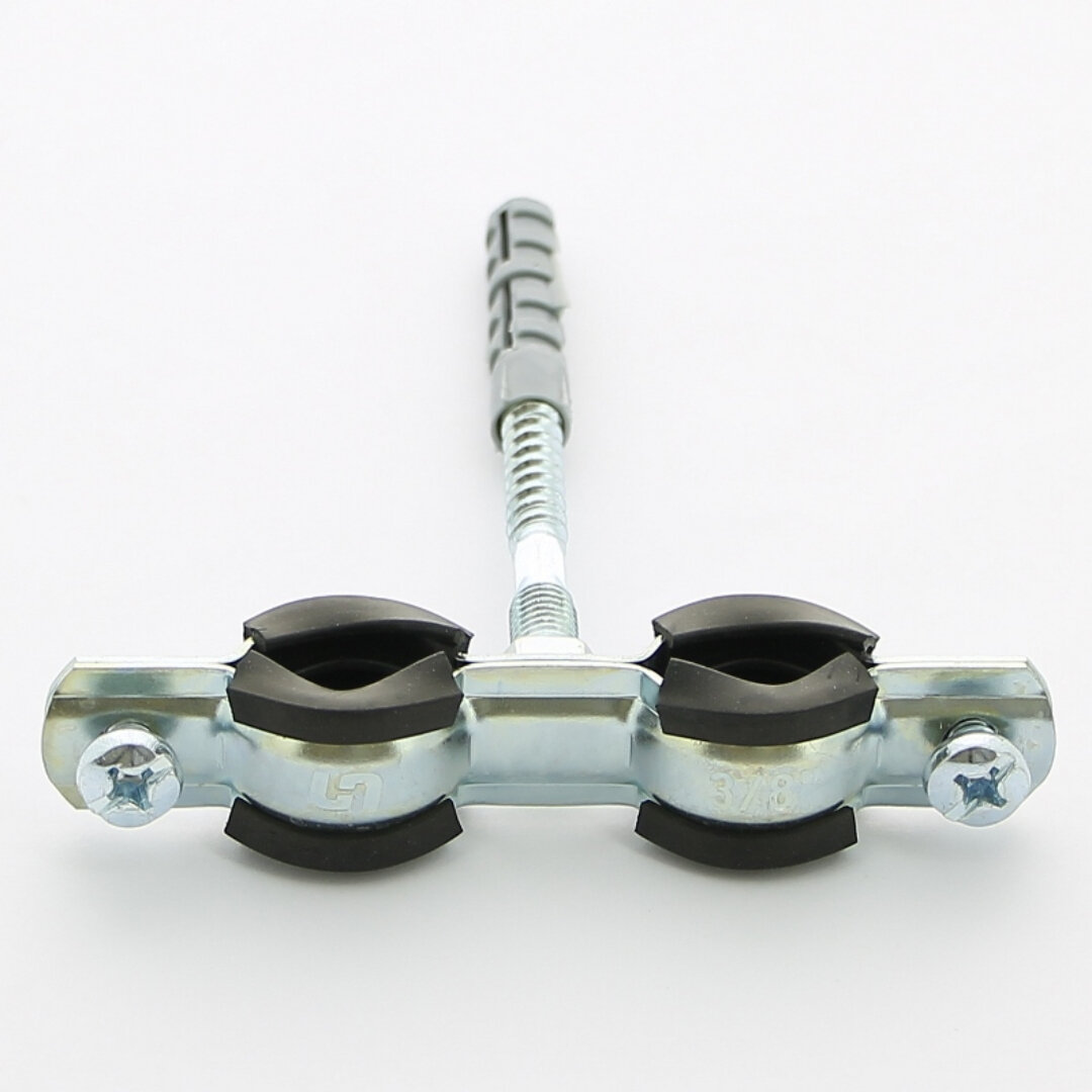 Хомут двойной 3/8" (15-19 мм) с резиновым уплотнителем, шпилькой и дюбелем UNI-FITT (850D1800)