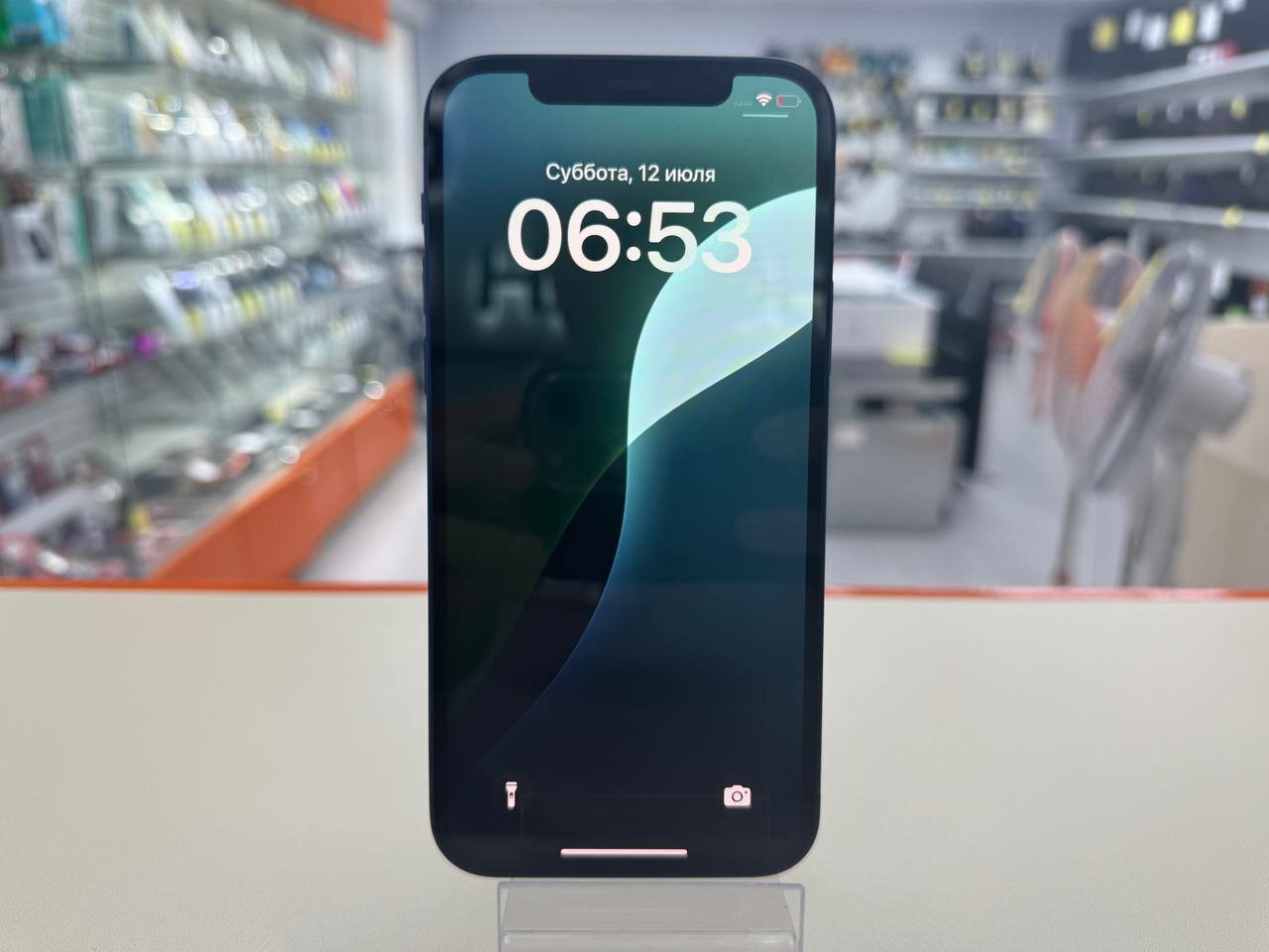 Смартфон Apple iPhone 12 128Gb Blue (SIM+eSIM), б/у уцененка