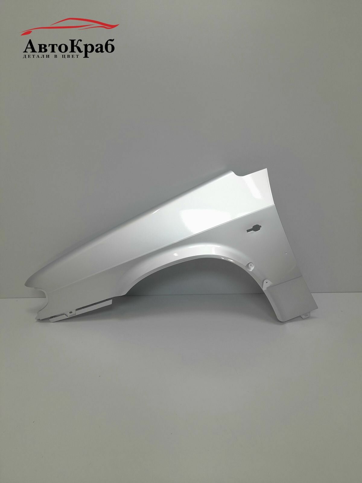 Крыло переднее левое пластиковое в цвет для ВАЗ 2113 2114 2115, 690 - снежная королева, серебристый