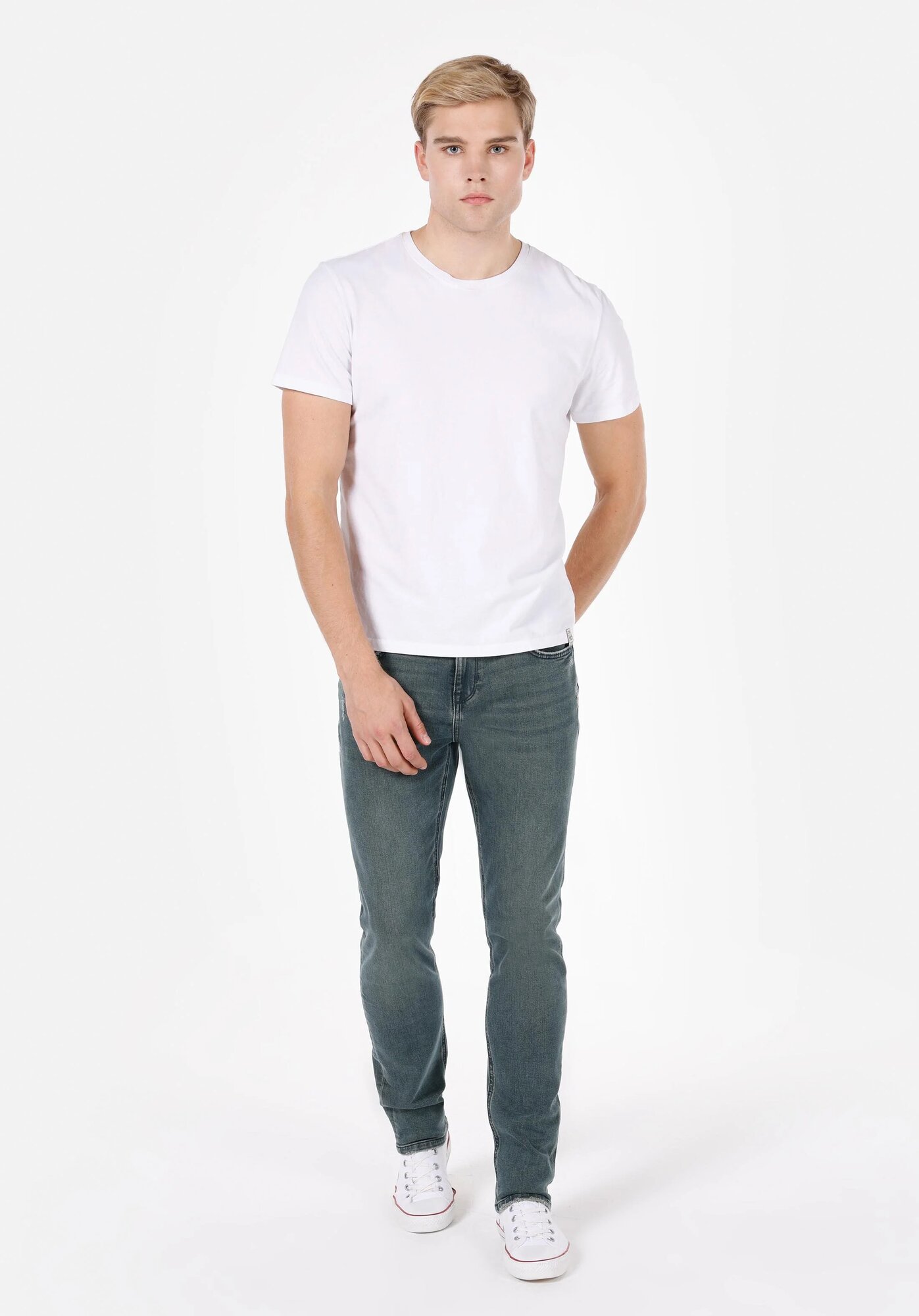 Джинсы зауженные 044 KARL Straight Fit 