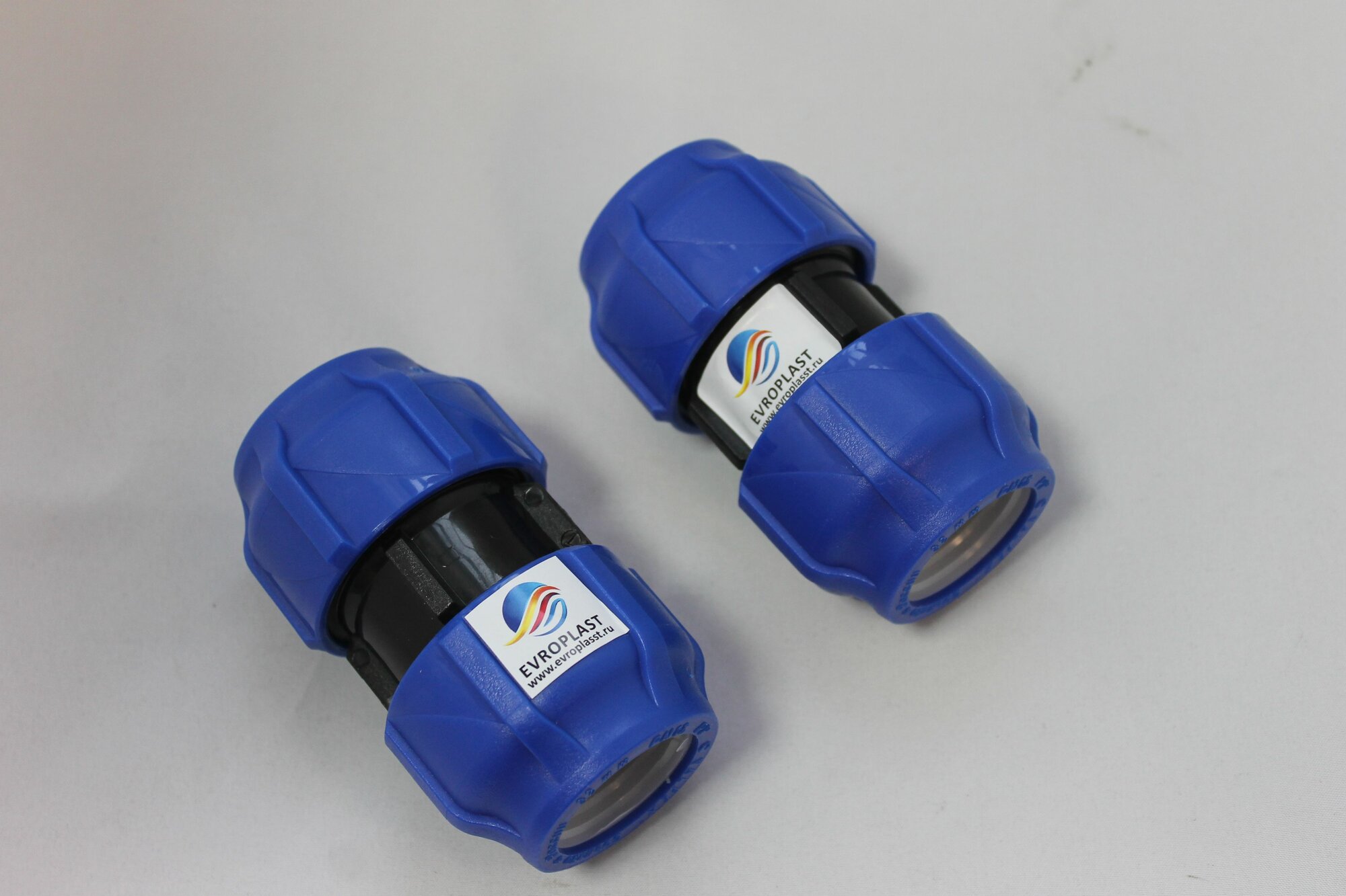 Муфта 32 мм ПНД компрессионная соединительная