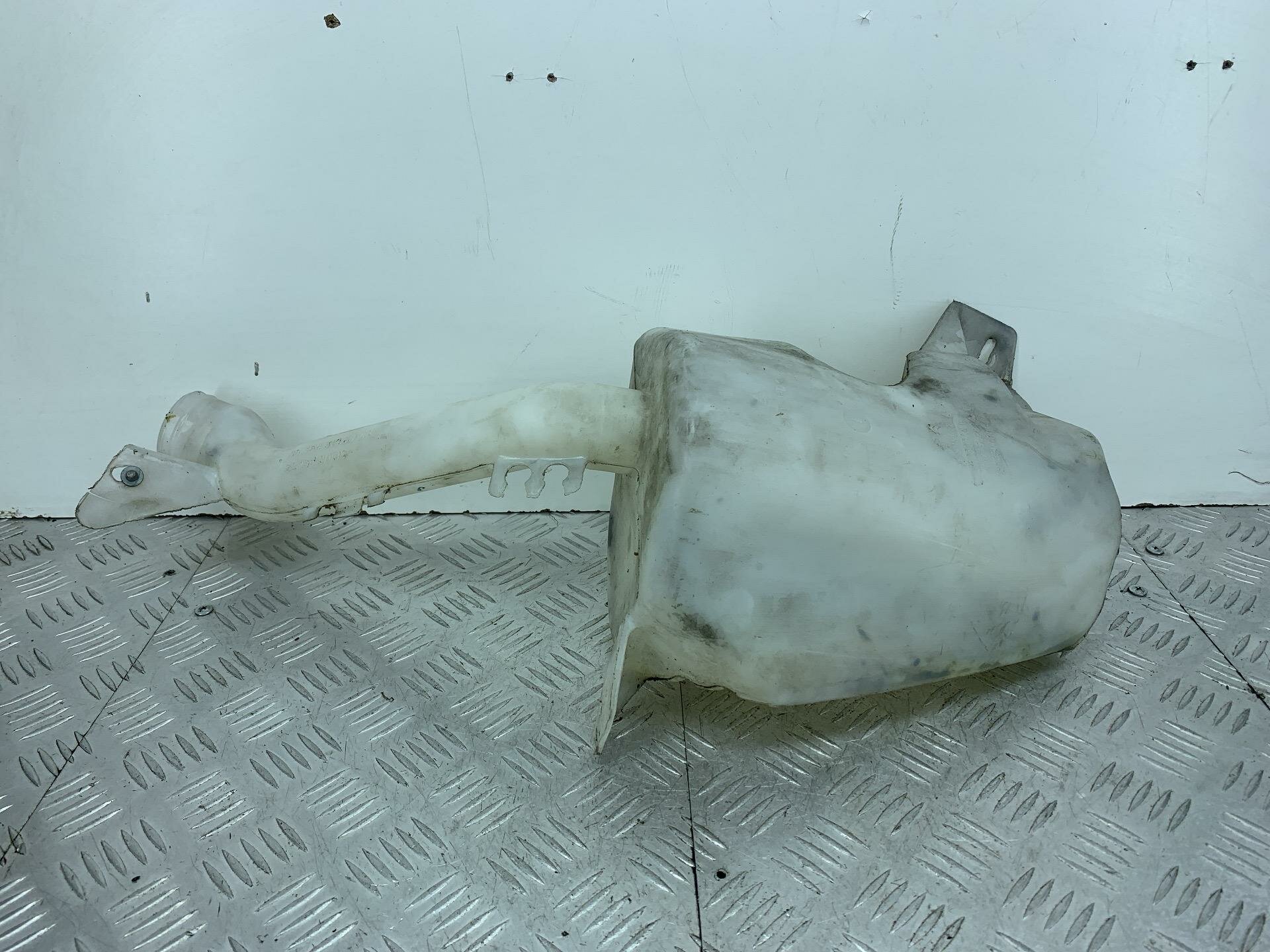 Бачок омывателя Citroen Berlingo M49 (1996 - 2003) 9647190180L